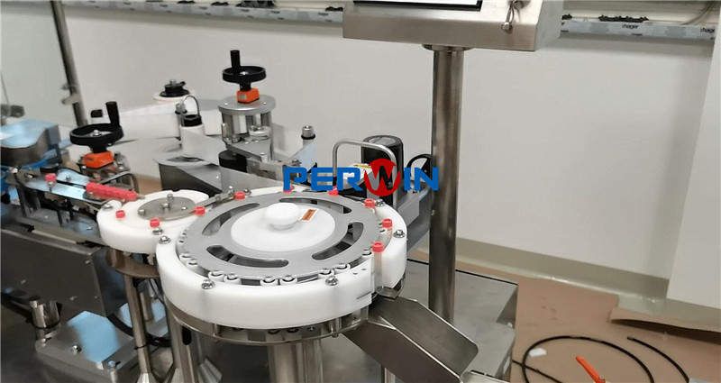 Anti Dripping Tube IVD 75BPM Aseptic Liquid Filling Machine